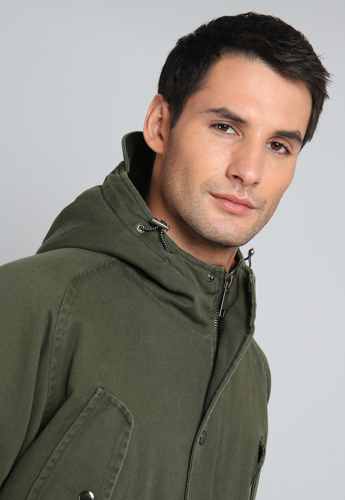Chaqueta Con Capucha Arrow
